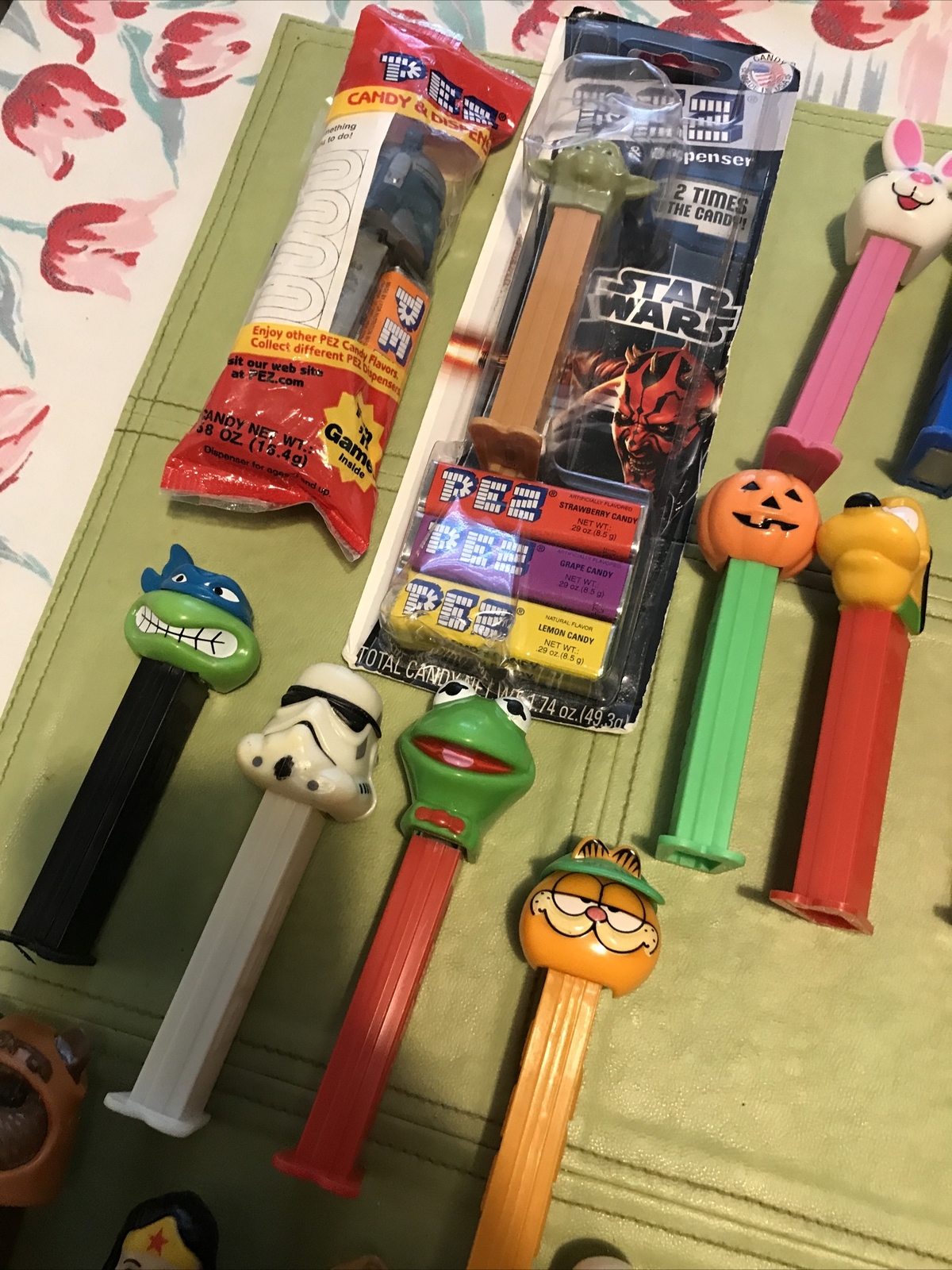 Lot of 44 PEZ Dispensers -- VINTAGE & Current Collection Assorted ...