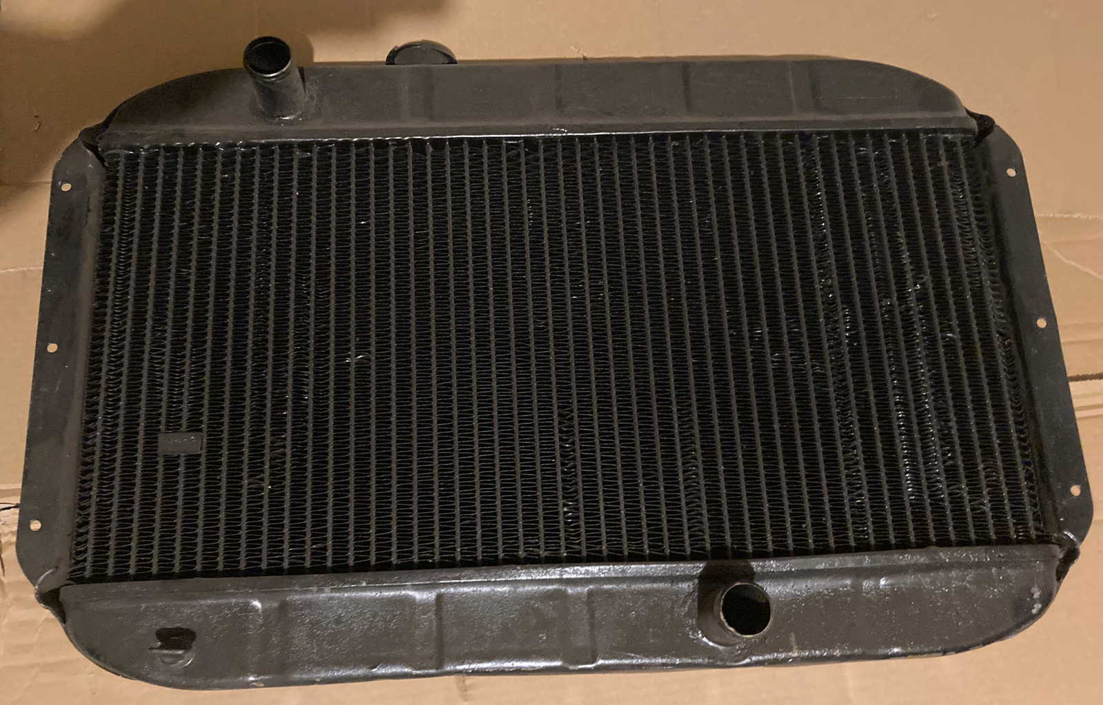 classic car van kit car radiator forklift commercial vehicle radiator ...