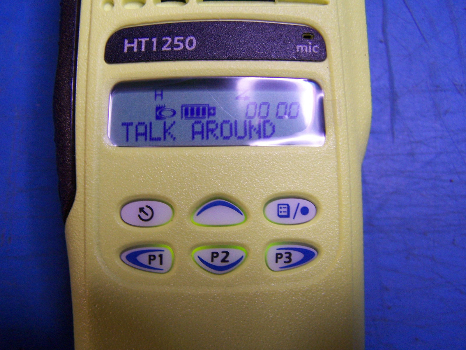 Motorola HT1250 VHF 136-174MHz 128 Channel Yellow Case Mint Tested | eBay