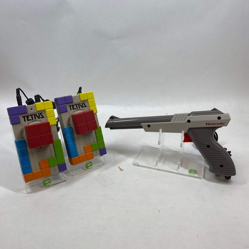 Nintendo NES Zapper Wired Controller NES-005 Tetris Controller Bundle ...