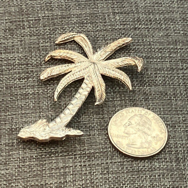 Palm Tree Pin Brooch As Is Silver Lightweight Embossed Stamped Tropical ...