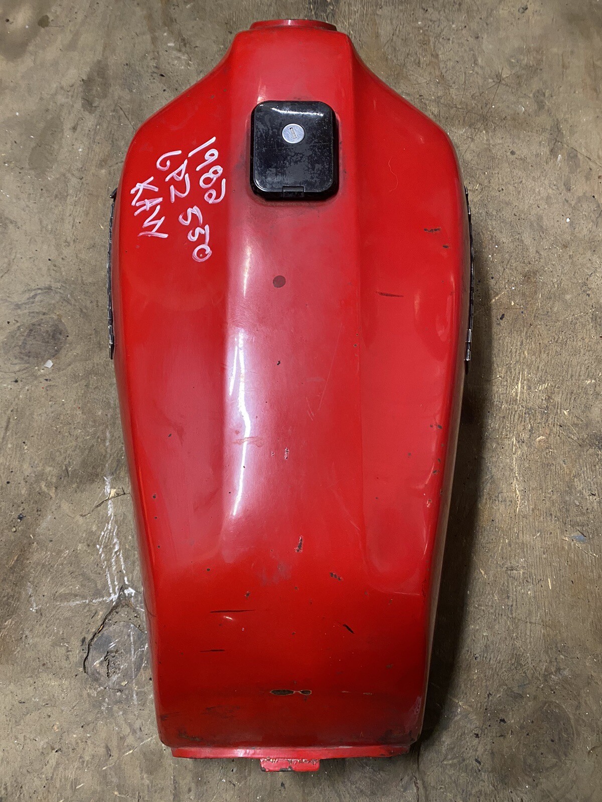 1982 Kawasaki GPZ 550 Gas Tank Fuel Tank | eBay