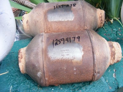 2 - 2010 Silverado OEM SCRAP CATALYTIC CONVERTERS FULL #12594178 ...