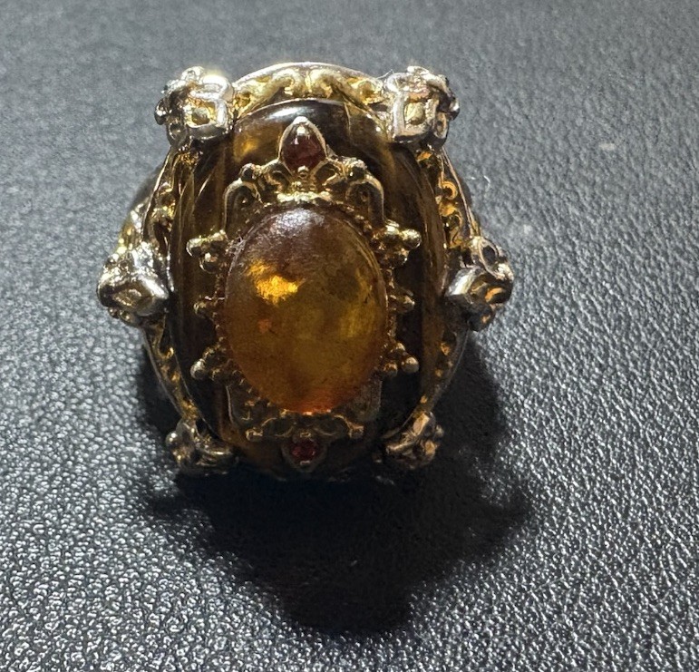 Michael Valitutti Gems en Vogue Sterling & Palladium Amber & Tiger's ...