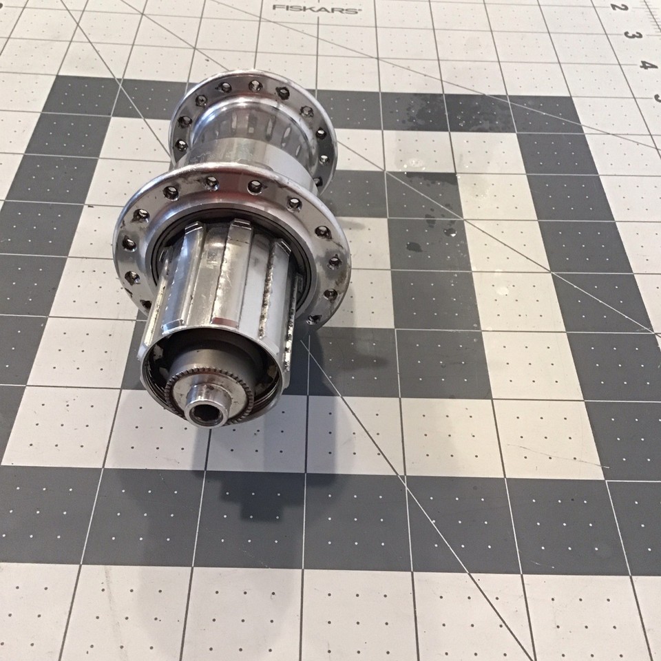Chris King REAR Road HUB 130mm 31807772 32H Silver Quality Used Bike ...