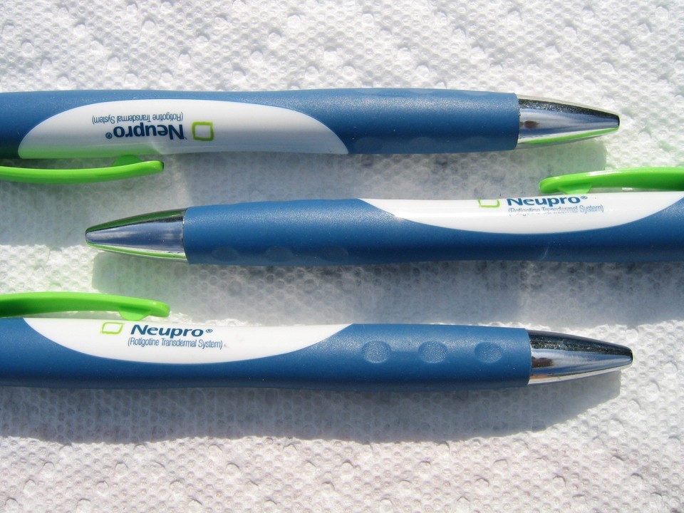Drug Rep Pens 3 NEUPRO Rubber Coated Blue, White, Green Pretty Colors ...