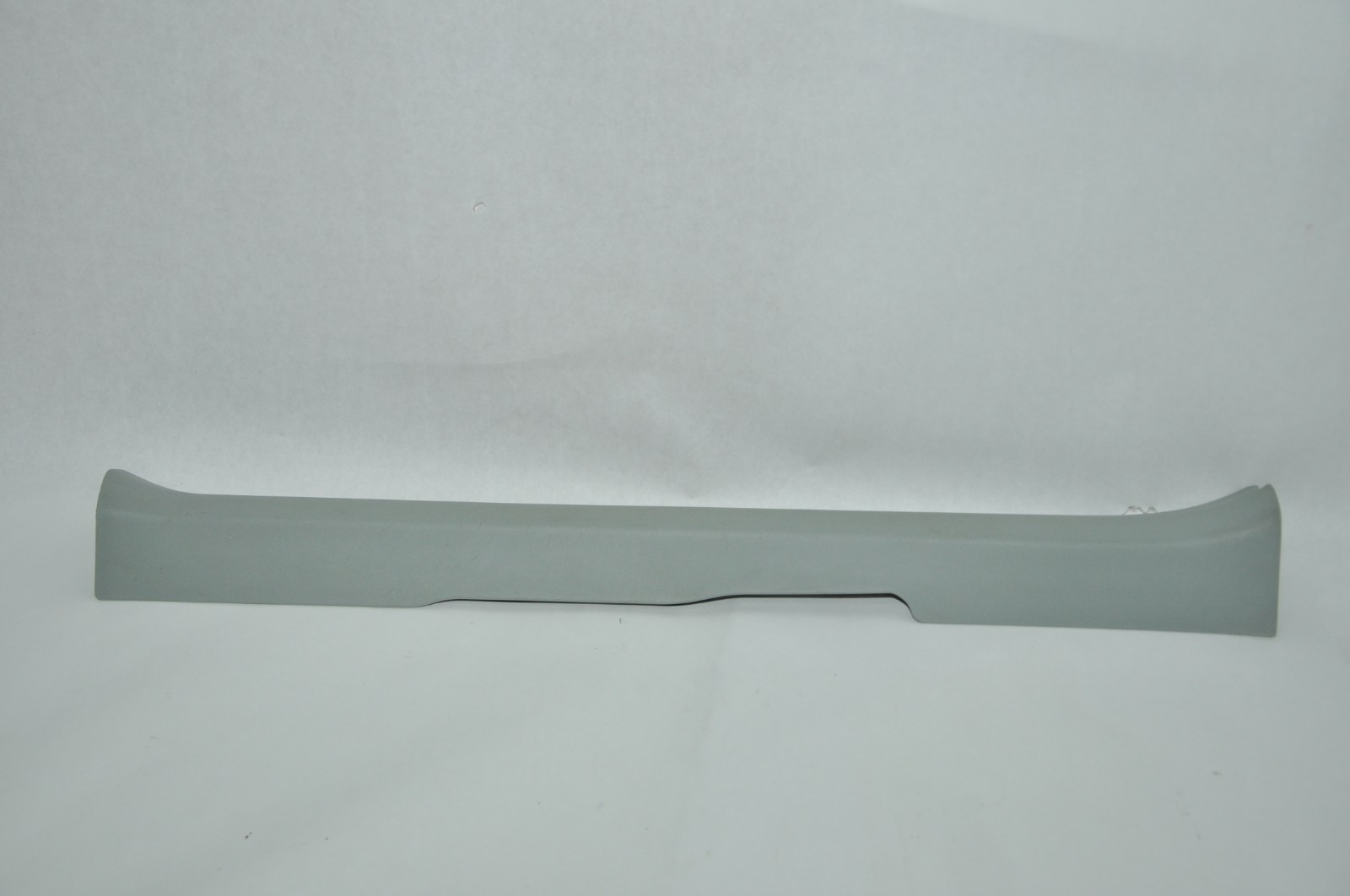 2010-2012 TOYOTA PRIUS RIGHT FRONT SCUFF PLATE LIGHT GRAY OEM 67913 ...