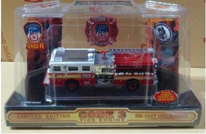 Code 3 Collectibles 12302 1:64 City of New York Seagrave Fire Engine ...
