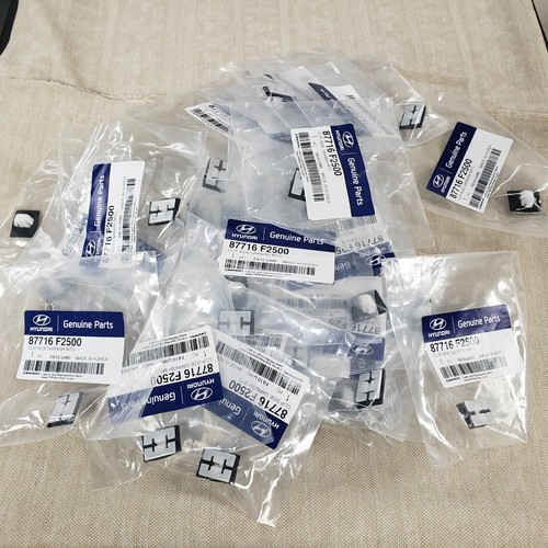 HYUNDAI LOT OF THIRTY-SEVEN (37) OEM 87716-F2500 ROCKER MOLDING ...