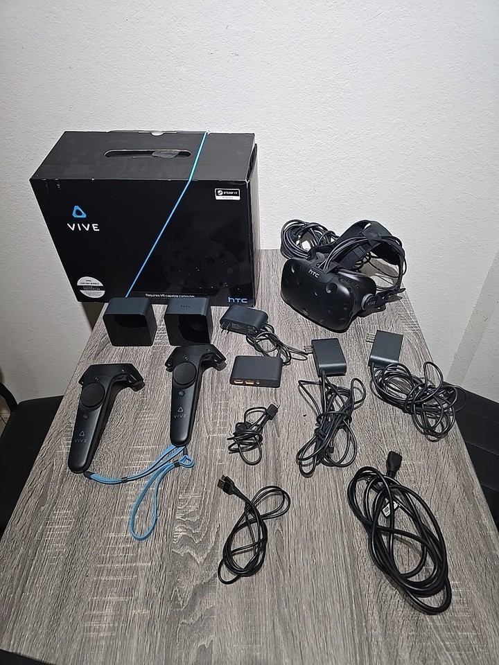 HTC Vive VR Headset Complete Set Full Kit System Virtual Reality ...