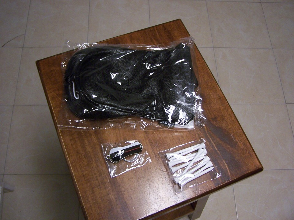 NEW TITLEIST GT GOLF ZIPPERED POUCH BAG, TEES & KEY CHAIN BOTTLE OPENER ...