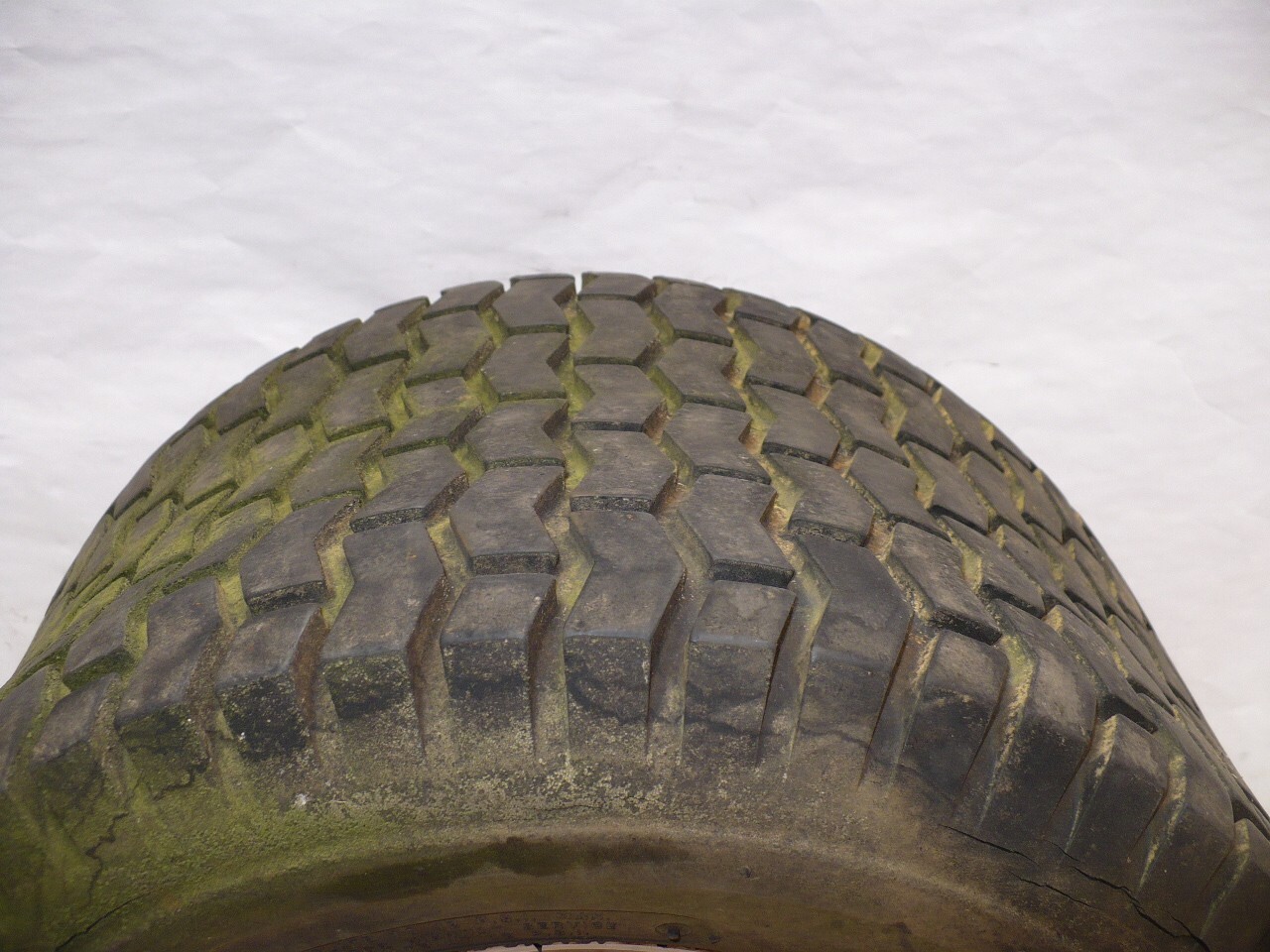 AYP Craftsman Riding Lawn Mower Rear Wheel Set 20 X 8 - 8 106108x417 ...