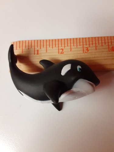 Barbie I Can Be a SeaWorld Trainer Set Baby Orca Whale 2008 Toy Figure ...