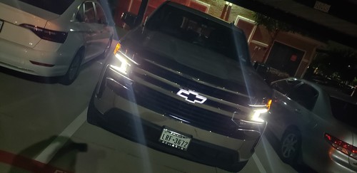 GM 84069488 Front Grille Illuminated Black Bowtie Emblem 2019 Silverado ...