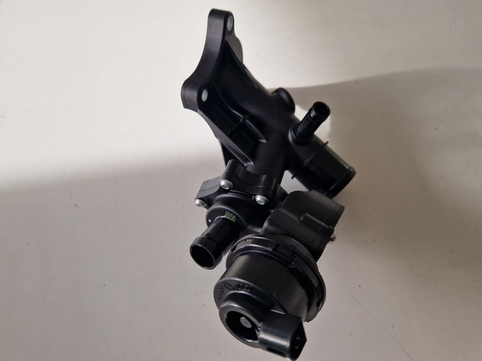 Coolant Outlet, Housing, Junction R110600686R 110600686R 110600686 | eBay