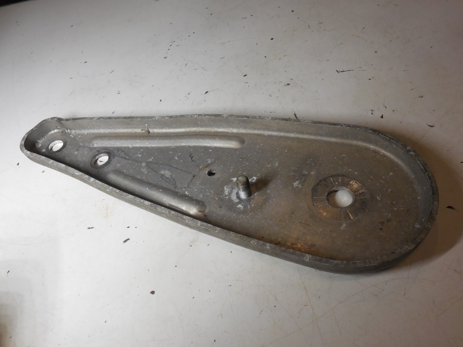 04-10 BMW E60 E61 5 Series Rear Left Subframe Mount Plate Bracket ...