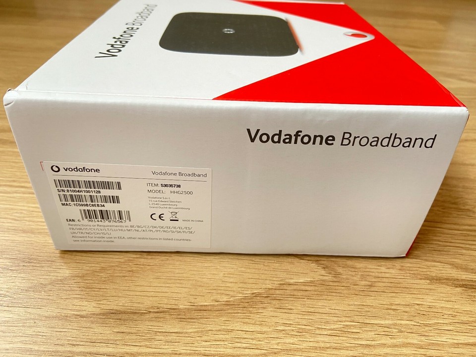 Vodafone FIBRE BROADBAND WIRELESS ROUTER wifi HHG2500 huawei modem ...
