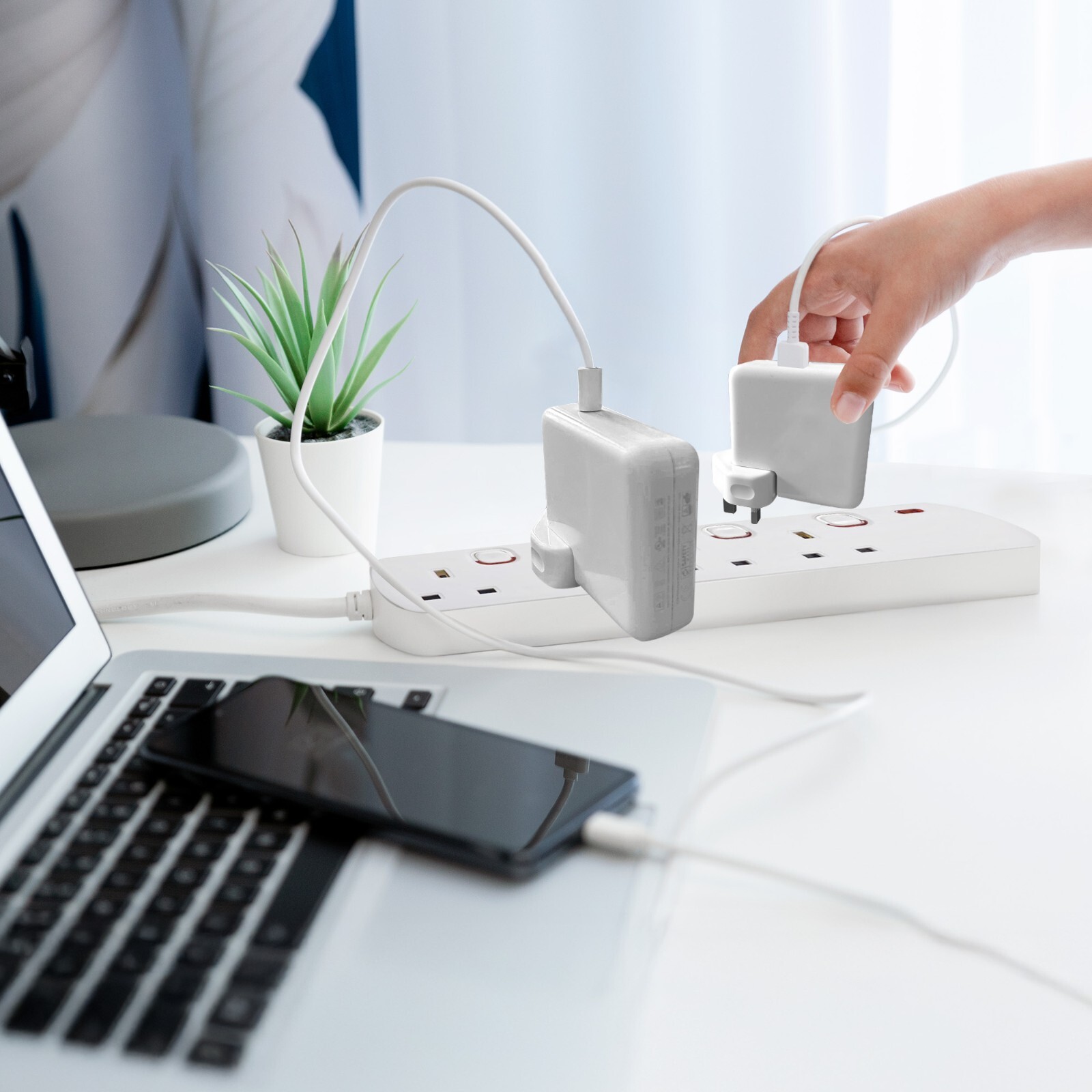 4 WAY GANG EXTENSION LEAD 2 METRE CABLE INDIVIDUALLY SWITCHED 4 SOCKET ...