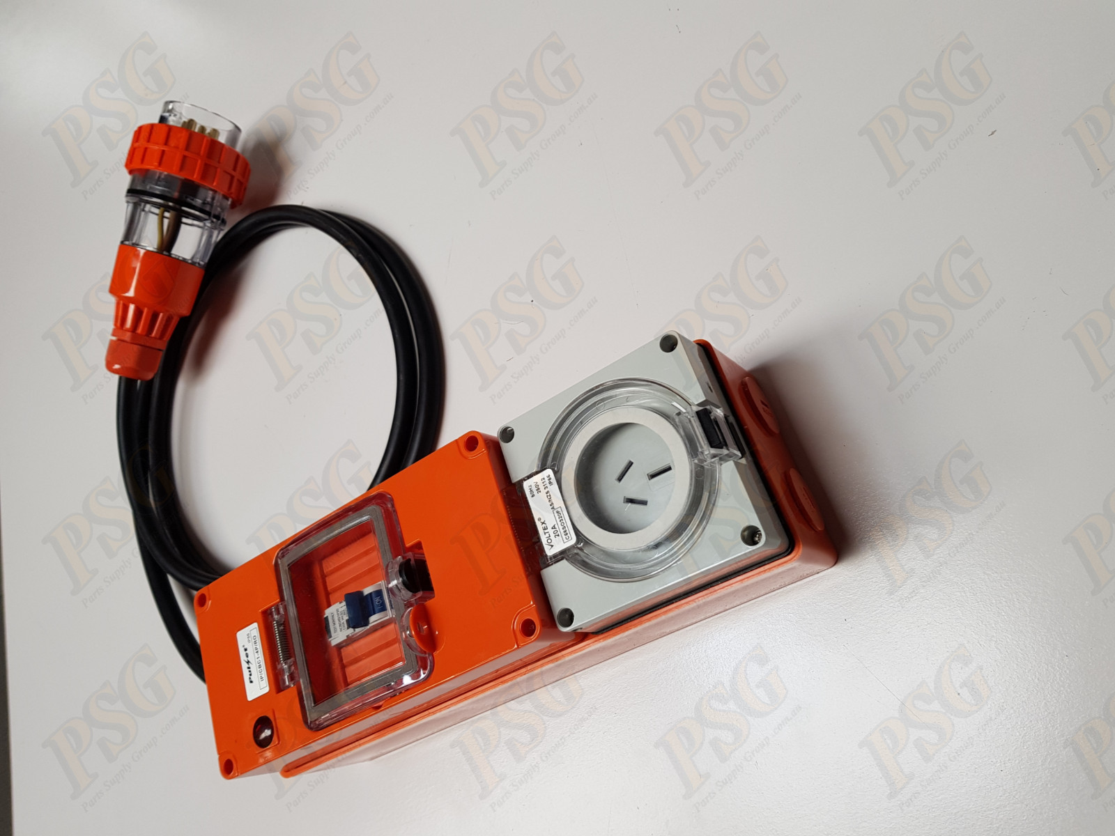 Portable Power board 32 Amp 3 phase 5 pin supply to 1 x 240v 20 Amp ...