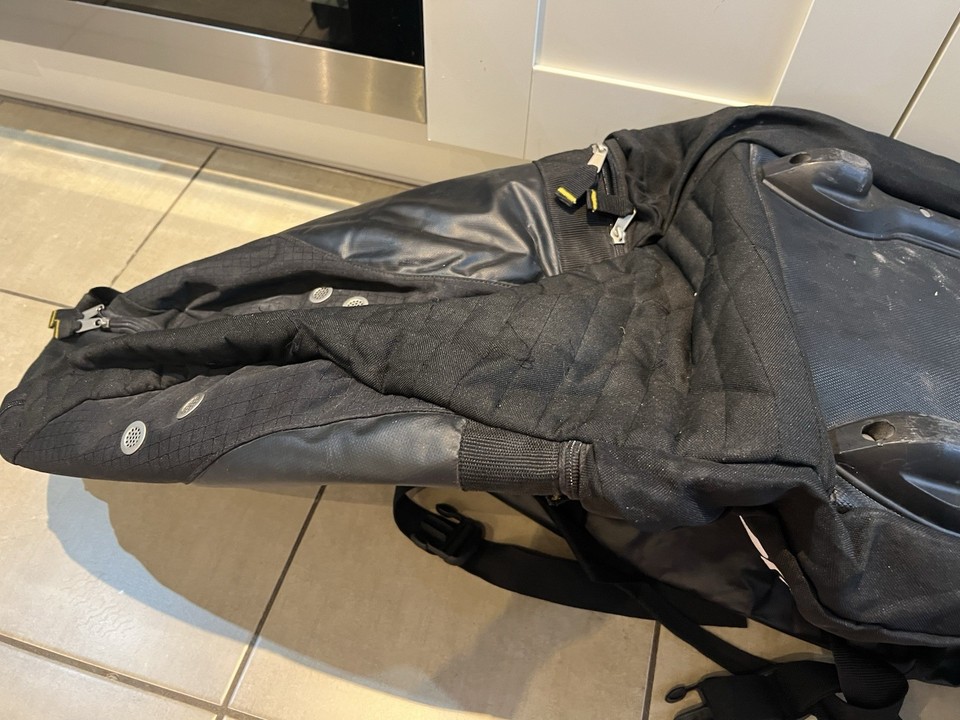 Ogio Sport Travel Golf Club Bag Carry Case with pull along wheels and ...