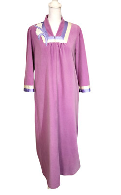 Vanity Fair Long Velour Robe Lilac w/ White Lavender Trim Zip Front ...