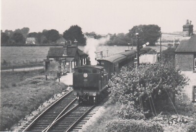 ENGLAND - # 29 'Alverstone' and train leaving Ningwood in 1953 | eBay