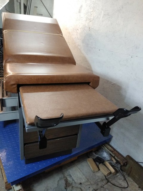 Midmark Ritter 104 Medical Patient Exam Table OBGYN Stirrups for sale ...