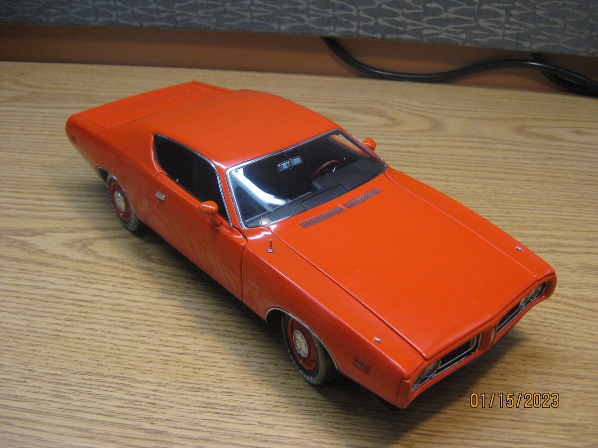 1971 Super Bee Diecast Model Amt 1971 Dodge Hemi Charger Rt 125