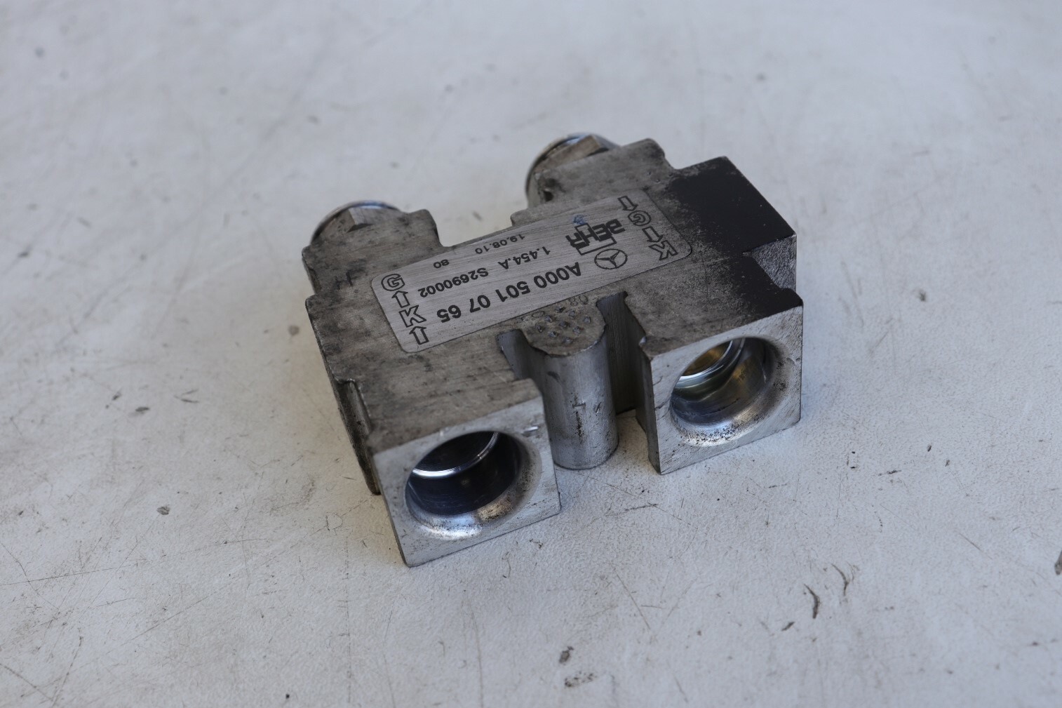 Mercedes Benz ML63 AMG 2007 W164 Transmission Cooler Thermostat ...