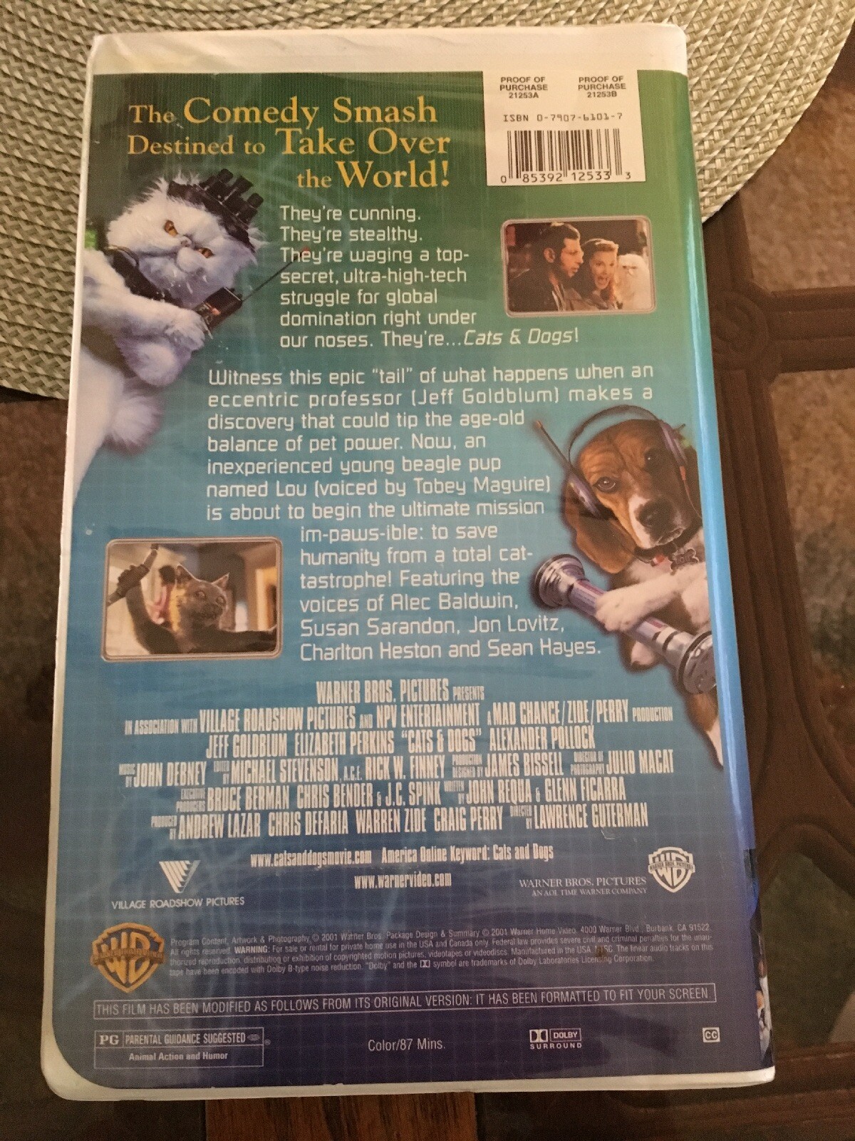 Cats Dogs (VHS, 2001, Clamshell) Pre Owned 85392125333| eBay