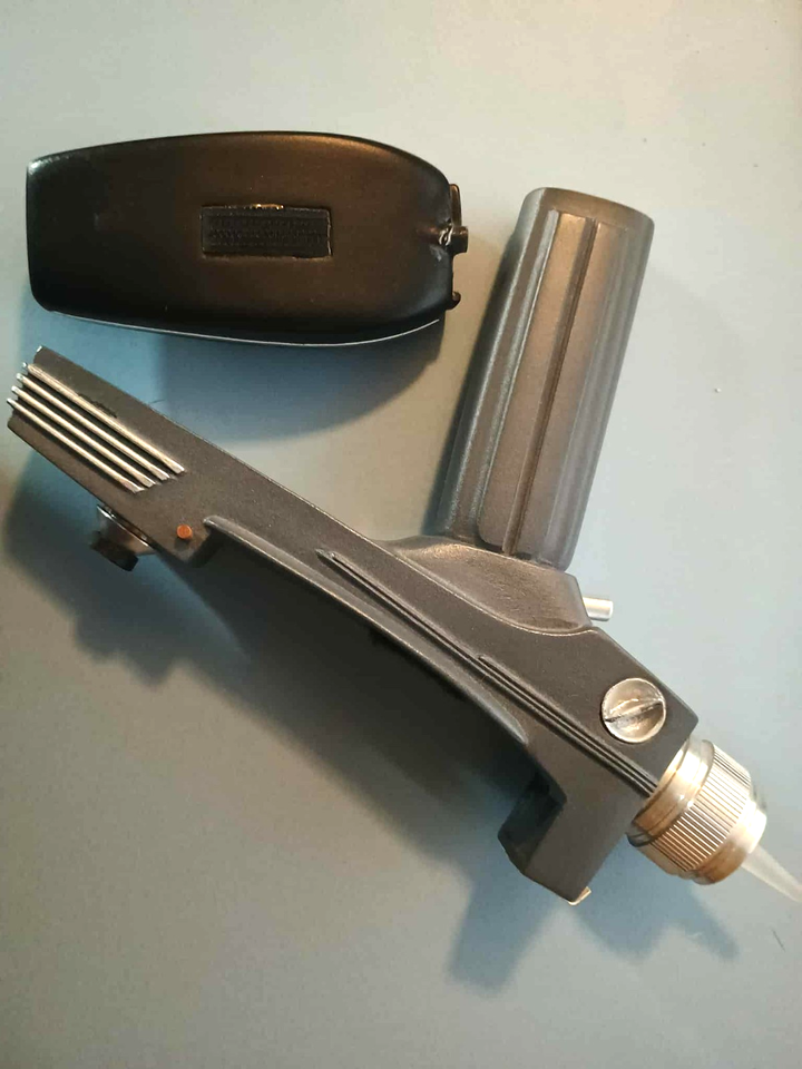 ED MIARECKI / STAR TREK: Type 2 Phaser The Original Series | eBay