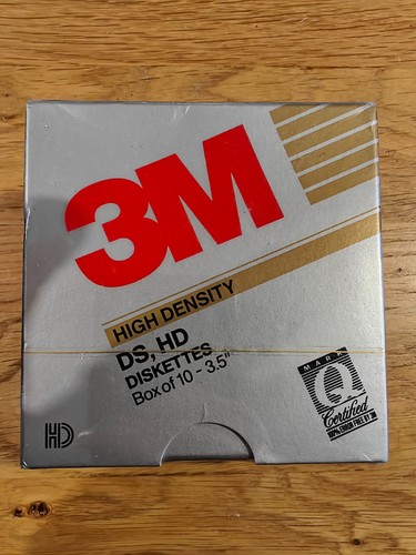 18 x Floppy Disks (10 x 3M High Density 3.5" Floppy Disks & 8 x Niceday ...