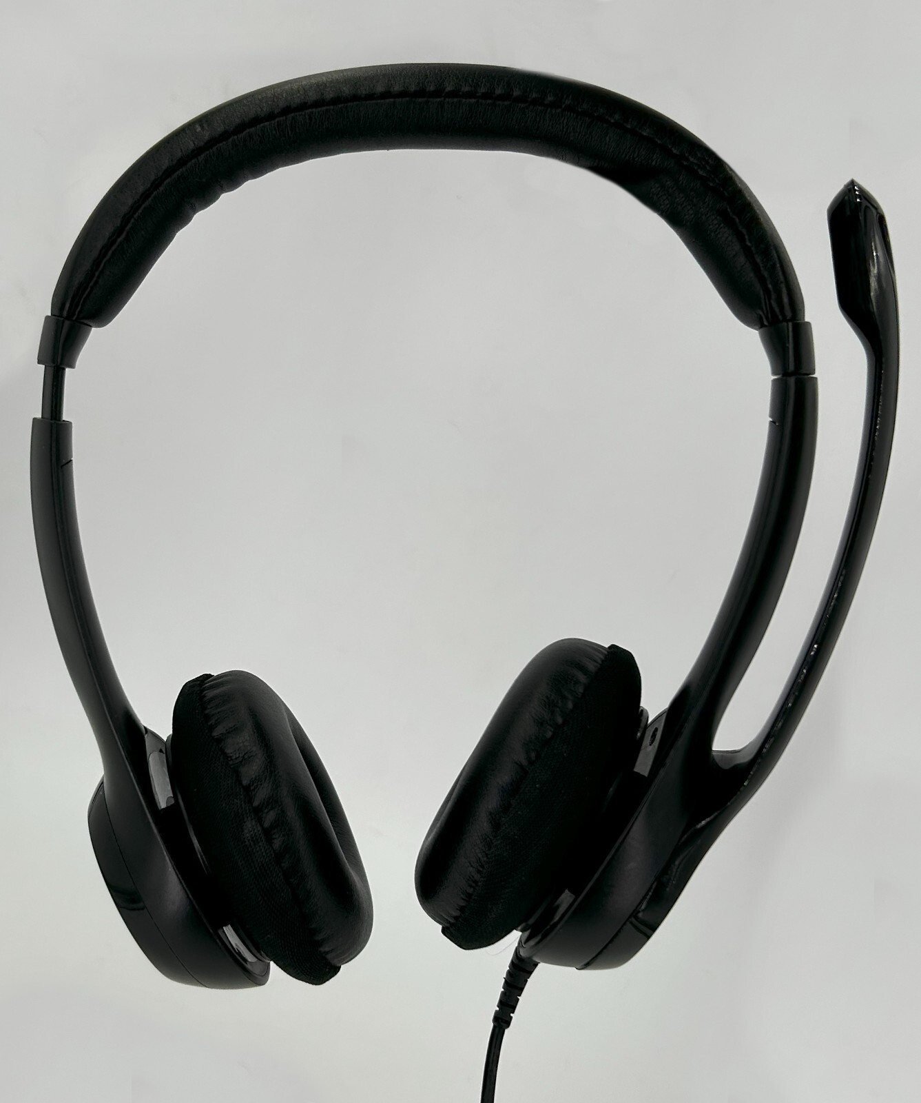 Logitech H390 USB Headset- Wired - Black - Ideal for Laptops!