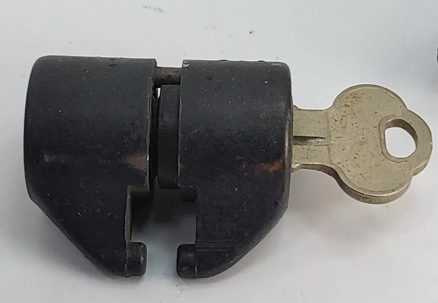 Vintage Chicago NC23 Barrel Lock Vending Machine Gumball Northwestern W ...