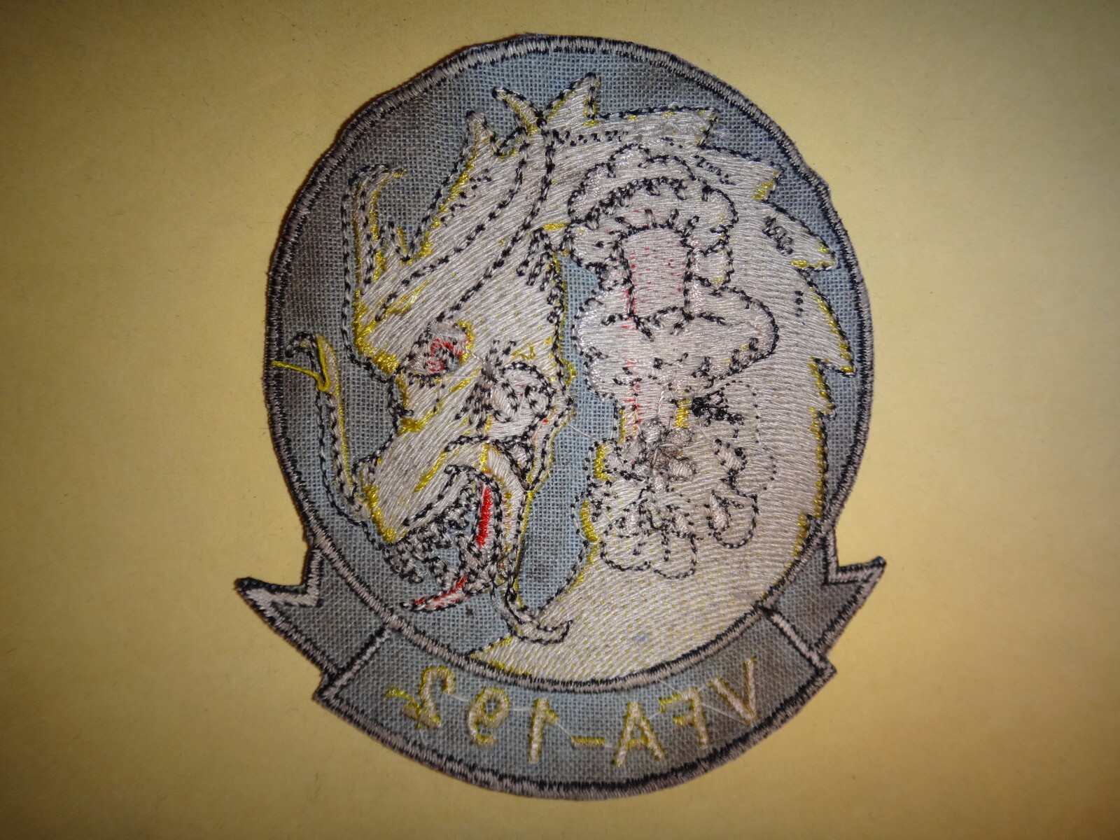 États-Unis Marine Strike Fighter Escadron VFA-192 Doré Dragon Patch | eBay