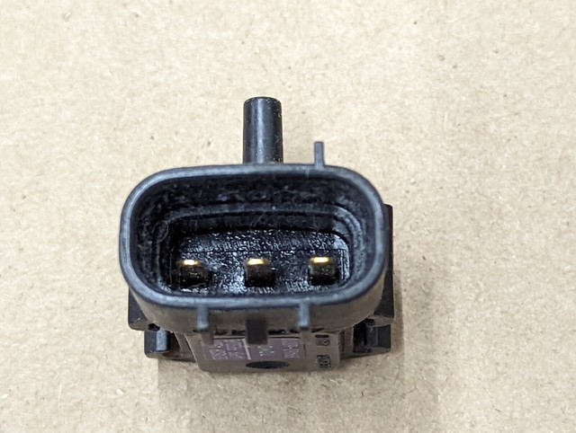 Toyota OEM Vapor Canister-fuel Tank Pressure Boost Sensor 8946060010 ...