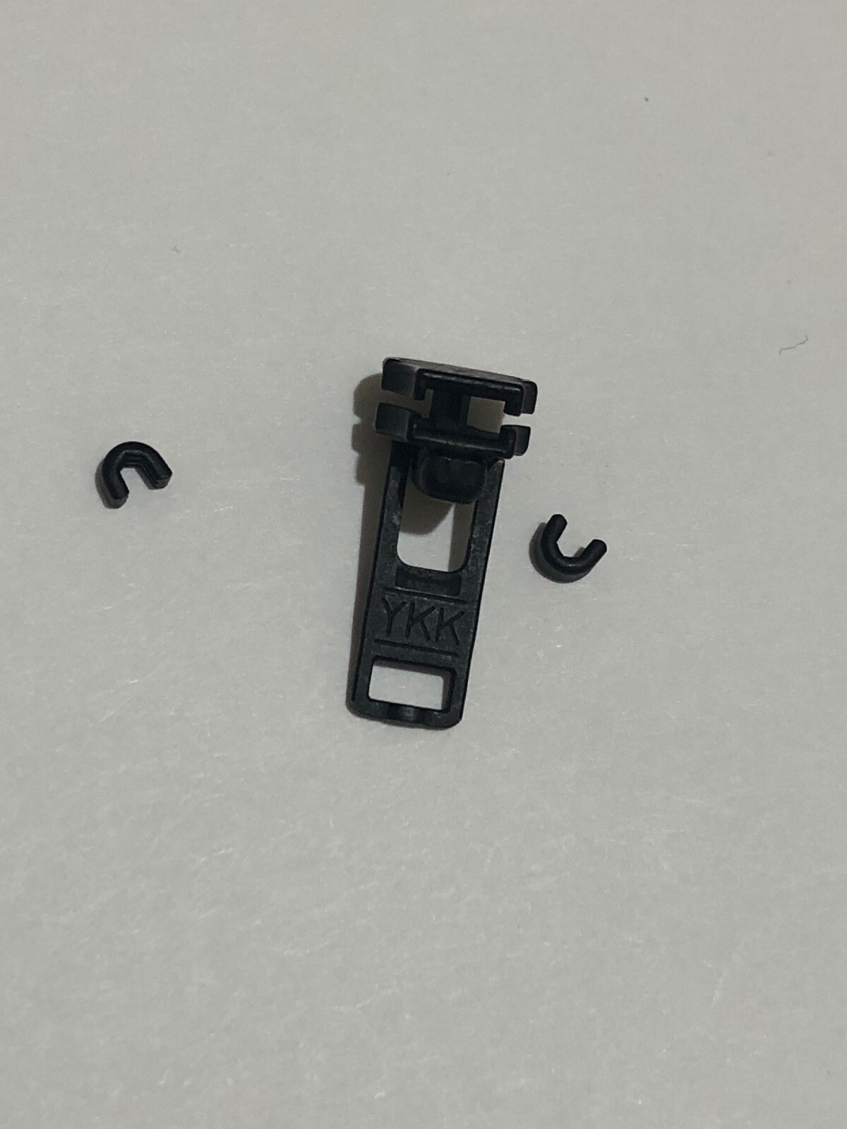 YKK,NO#3,RUNNER/PULLER/SLIDER FOR BLACK OXIDIZED METAL YKK ZIP,AUTO ...