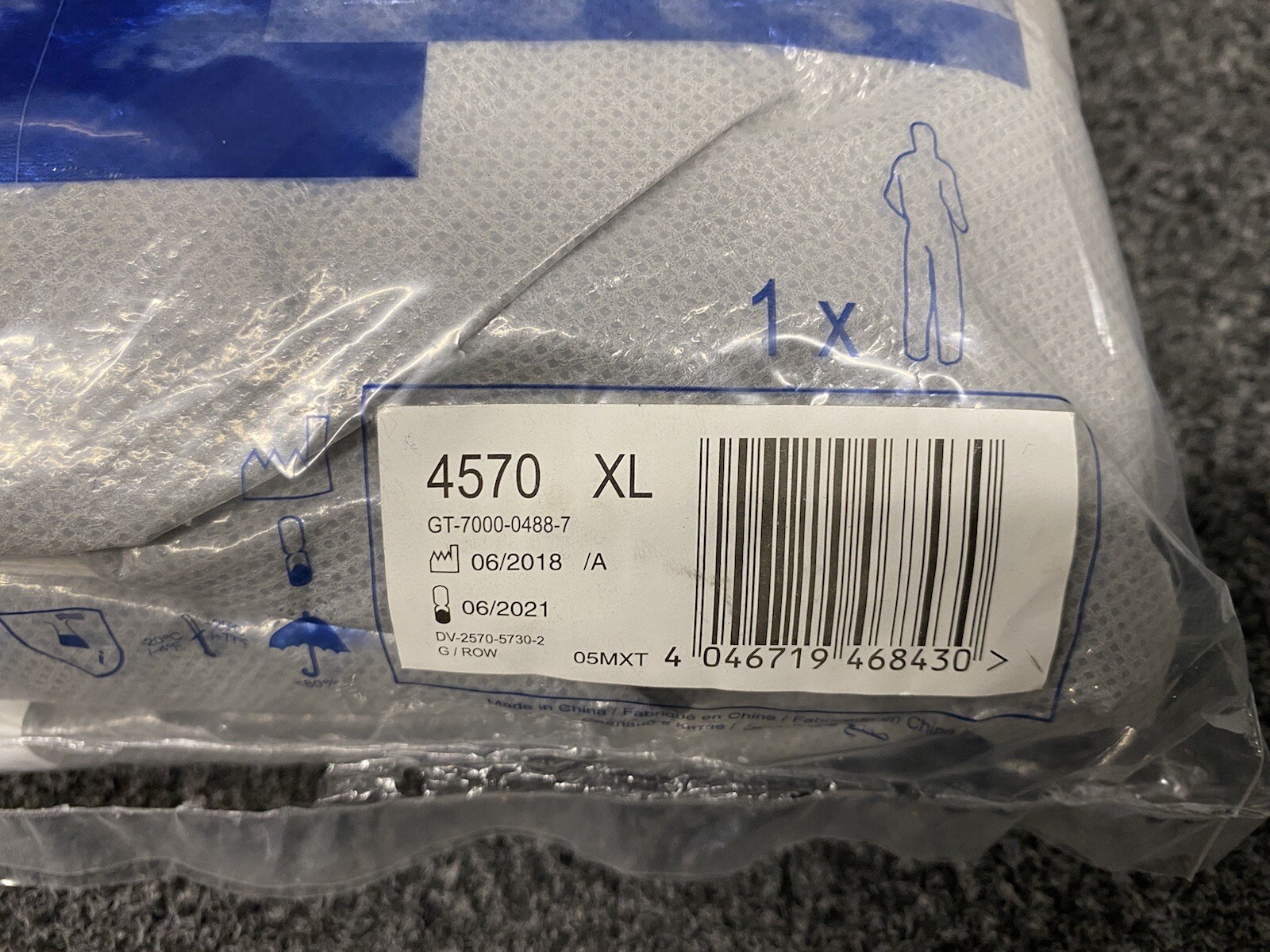 3M 4570 Gray Hooded Protective Coverall High-performance Chemical ...