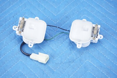 Lexus LX470 Front Map Lamp Assy 81260-60050 1998-2002 OEM | eBay