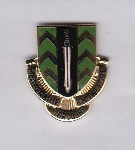 US Army 1st Non Commissioned Officer Academy NCOA crest DUI badge G-23 ...