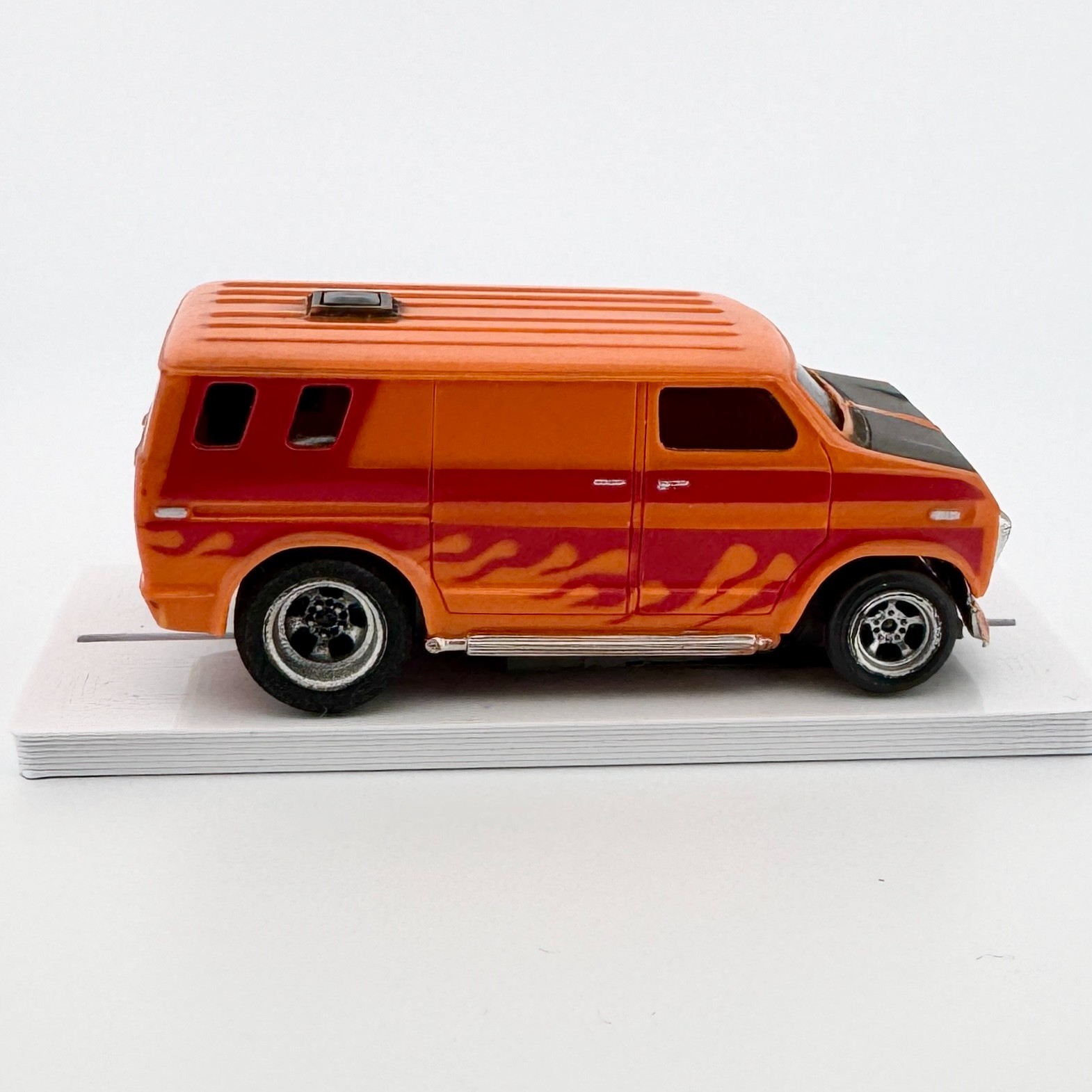 AFX Aurora Ford Custom Van, Orange, AFX 4 Gear MT Chassis, H.O. Slot ...