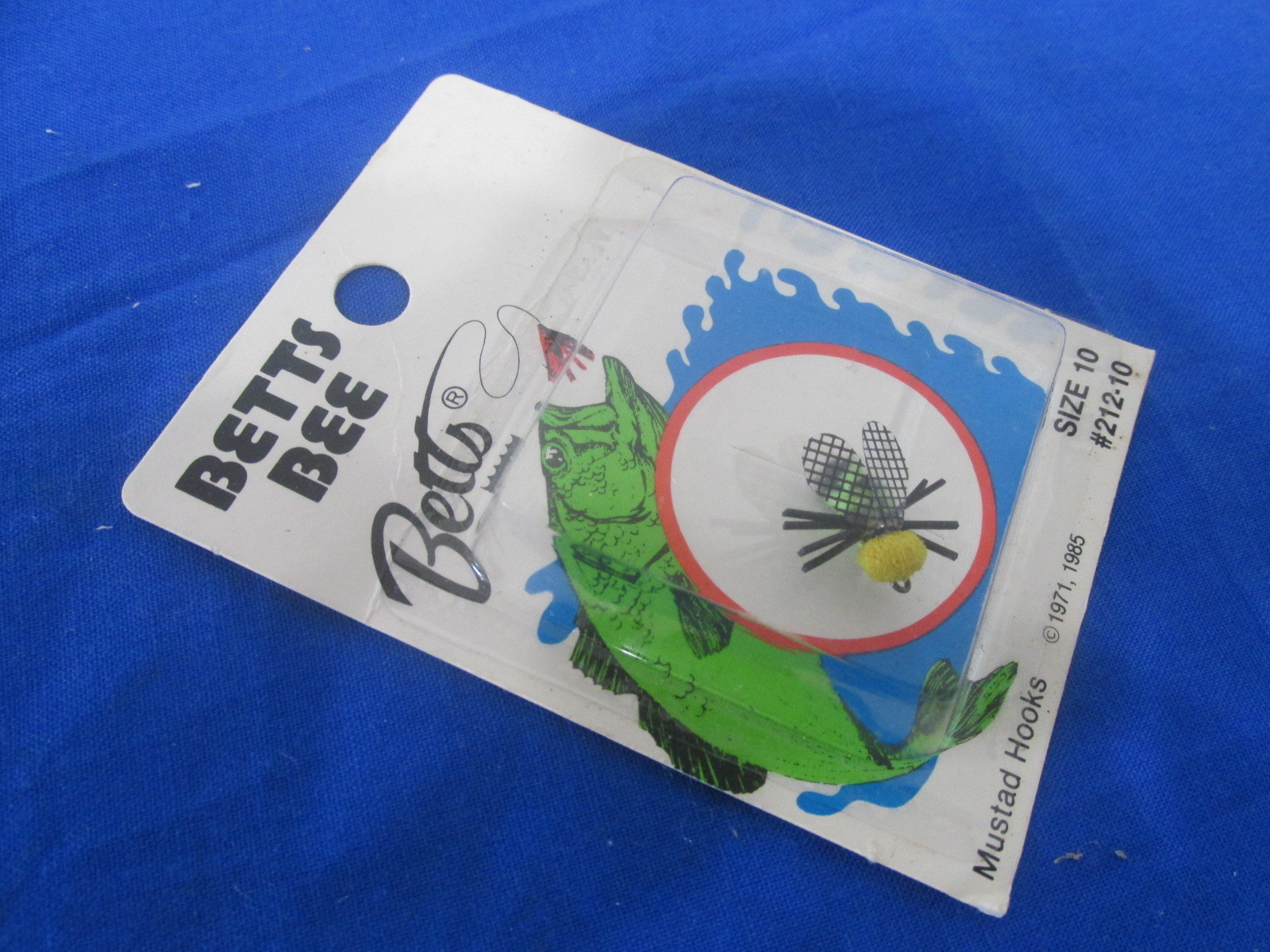 Betts 212-10 Bee Chartreuse Black Sz 10 Fly Fishing Lure for sale ...
