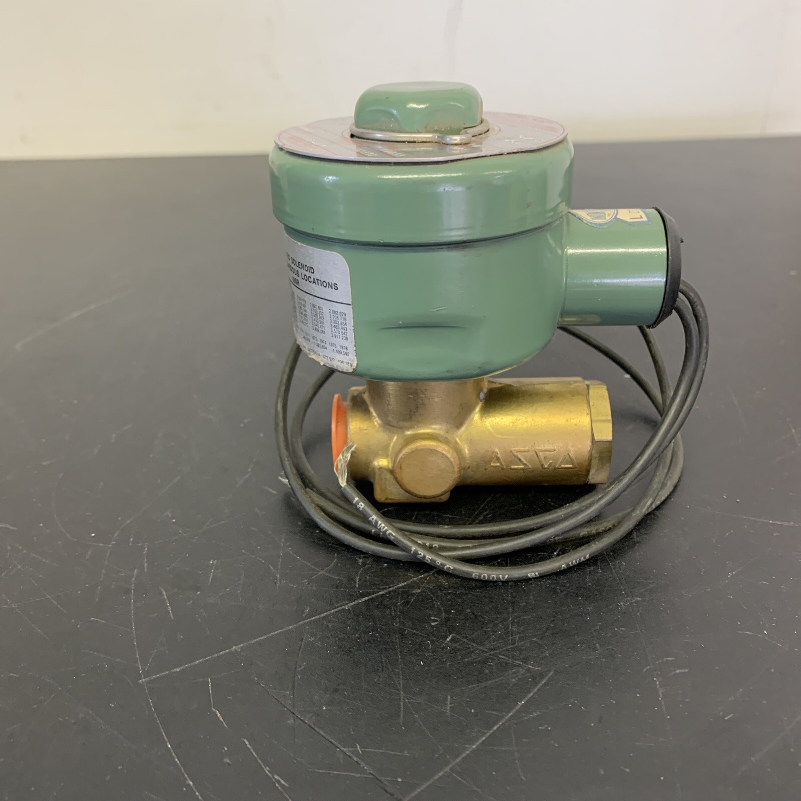 ASCO 80033 2-Way Solenoid Valve 3/8" NPT, 120 VAC 60 Hz, 8223A24 | eBay