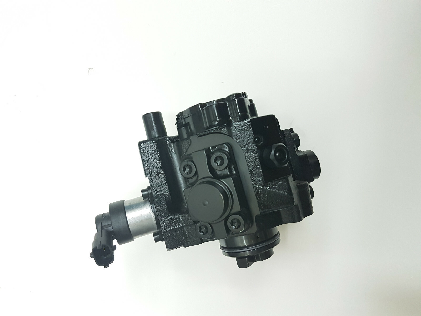 Bosch Diesel Pump 0445010136 16700MA70C for Nissan Patrol ZD30 Y61 ...