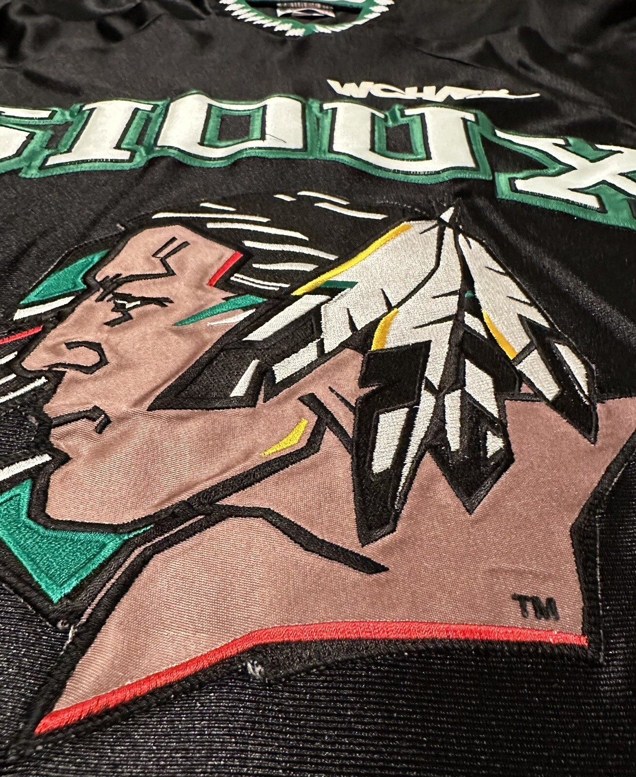 Vintage Koronis Sports Apparel UND North Dakota Fighting Sioux Hockey Jersey | eBay