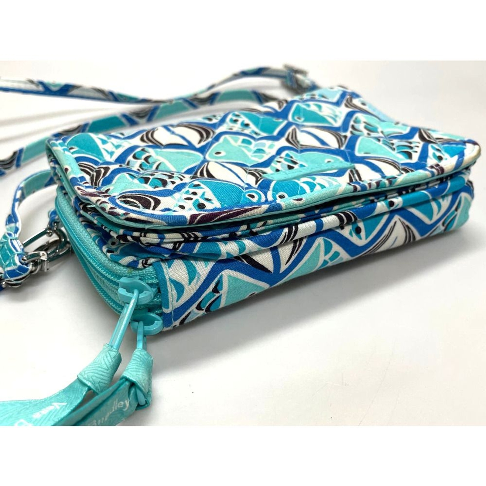 Vera Bradley 3 in 1 Blue Go Fish Crossbody Wristlet W… - Gem