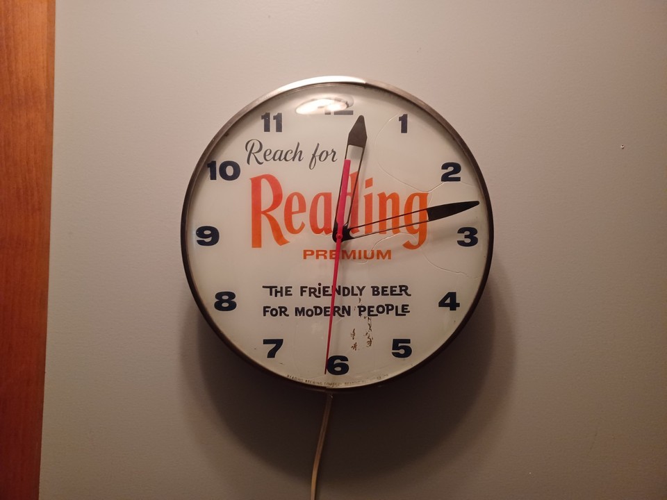 Vintage Reading Beer PAM Clock | eBay