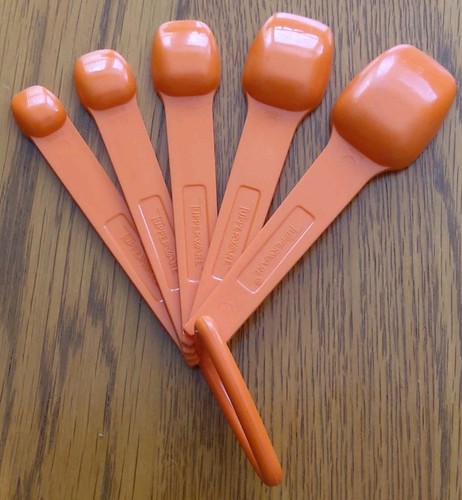Vintage Orange Tupperware Measuring Spoons w/Ring Set of 5 Removable | eBay
