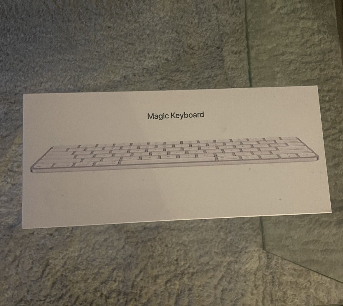 Apple Magic Bluetooth British English Keyboard - White (MK2A3B/A) for ...