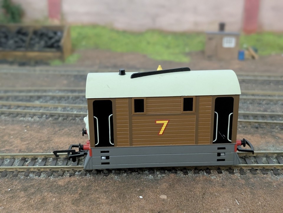 Hornby OO Gauge R9046 Thomas And Friends Toby The Tram | eBay UK